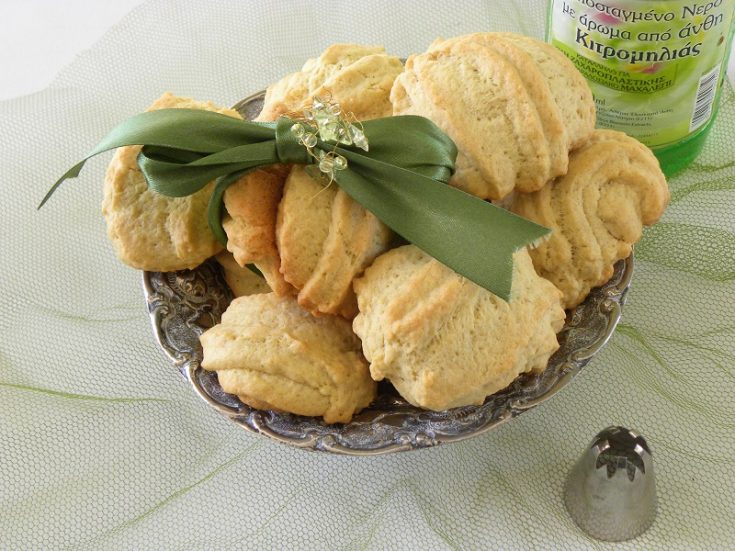 Koulourakia Sigma (Cypriot Blossom Water Cookies) - Kopiaste..to Greek ...