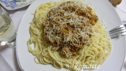 Spaghetti Pastitsio with Anthotyros and Eggless Bechamel - Kopiaste..to ...