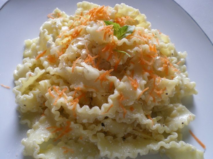 Kluski z Kapusta - Polish Cabbage and Noodles - Kopiaste..to Greek ...