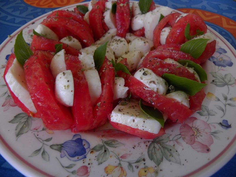 A different approach to Insalata Caprese - Kopiaste..to Greek Hospitality