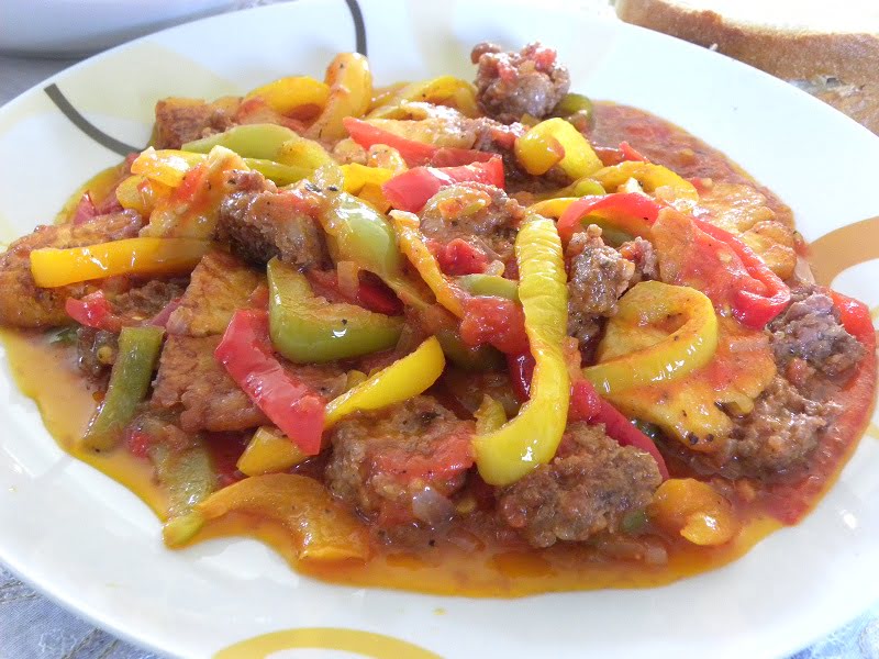 30-minute Spentzofai and Tsiknopempti - Kopiaste..to Greek Hospitality