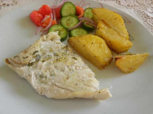 Perka sti Ladokolla (Perch en Papillote) with Fresh Rosemary and Garlic ...