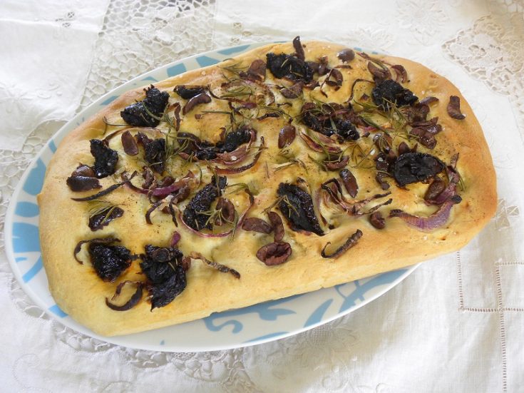 Lagana with Garlicky Olives, Sun-dried Tomatoes and Rosemary - Kopiaste ...