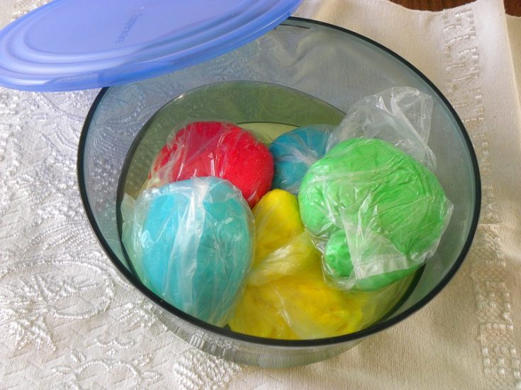 Easy way to make Sugar Paste or Rolled Fondant - Kopiaste..to Greek ...