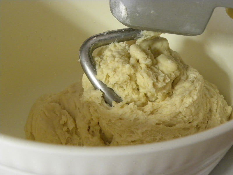 How to Make Easy Homemade Dough for Pastries - Kopiaste..to Greek ...