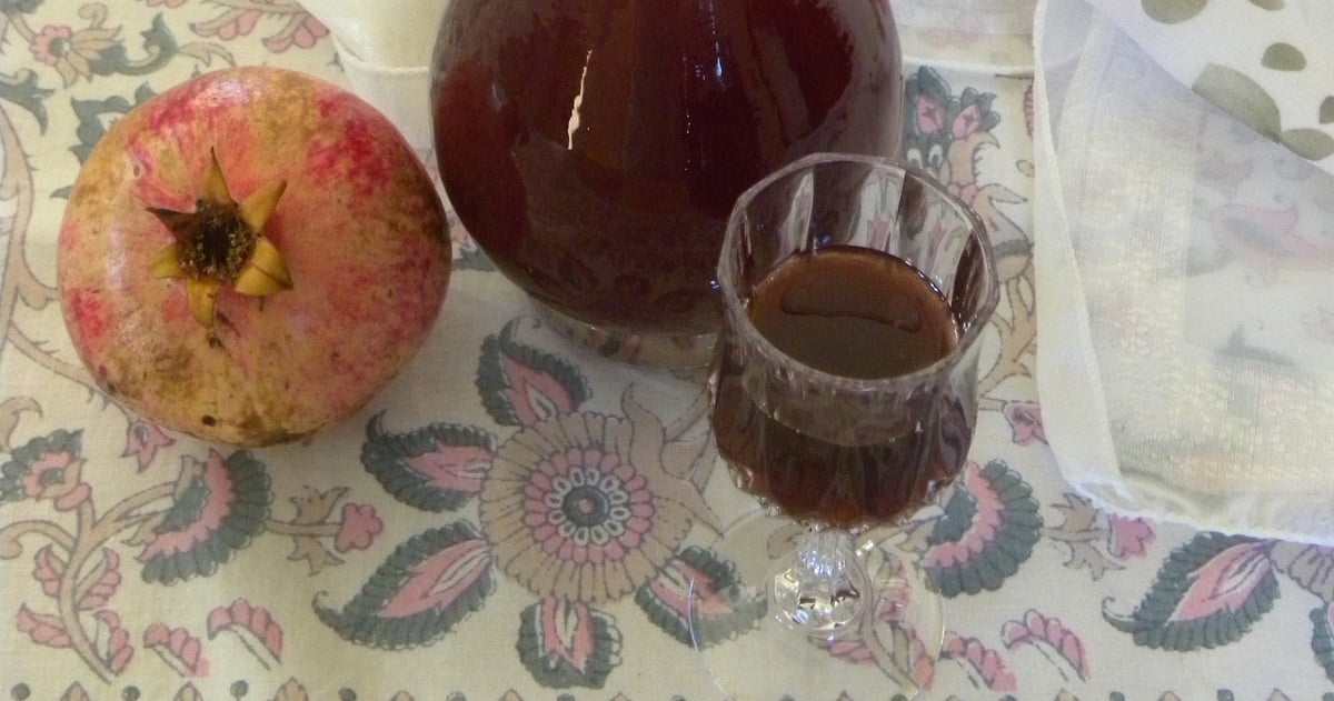 Homemade Pomegranate Liqueur with Tsipouro - Kopiaste..to Greek Hospitality