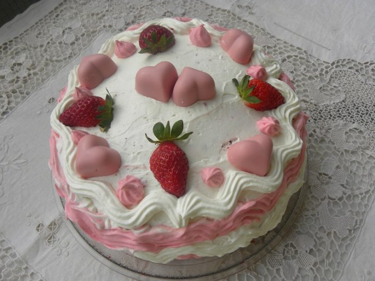 Red Velvet Strawberry Cake - Kopiaste..to Greek Hospitality