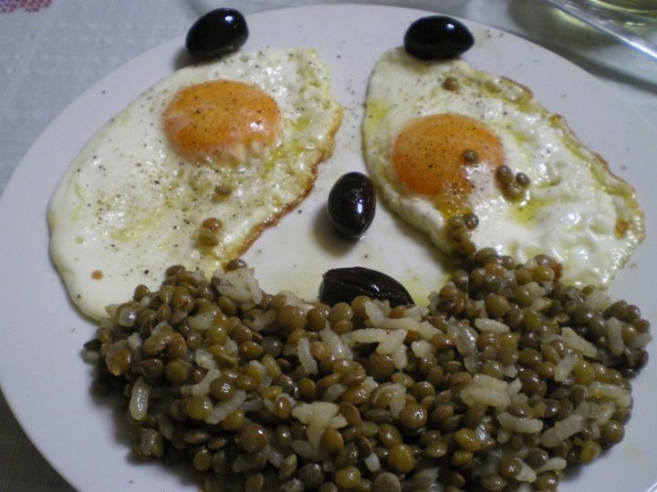 Fakes Moutzentra - Cypriot Lentils with Rice - Kopiaste..to Greek ...