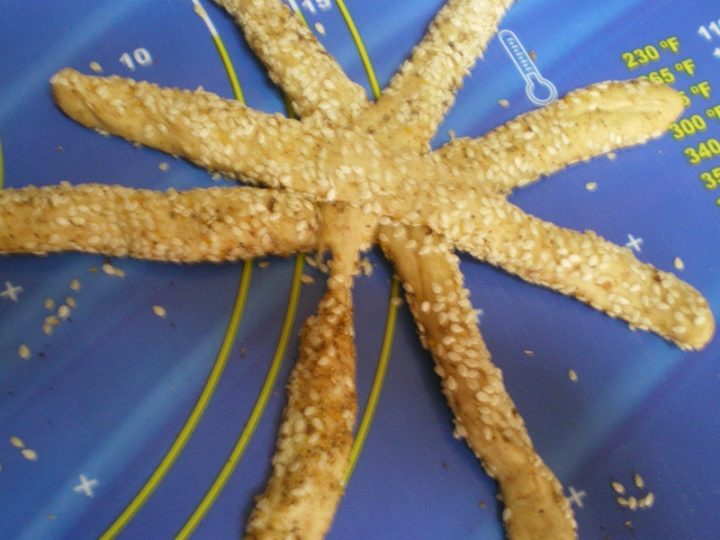 Glystarkes (Cypriot crusty, sesame rusks) - Kopiaste..to Greek Hospitality